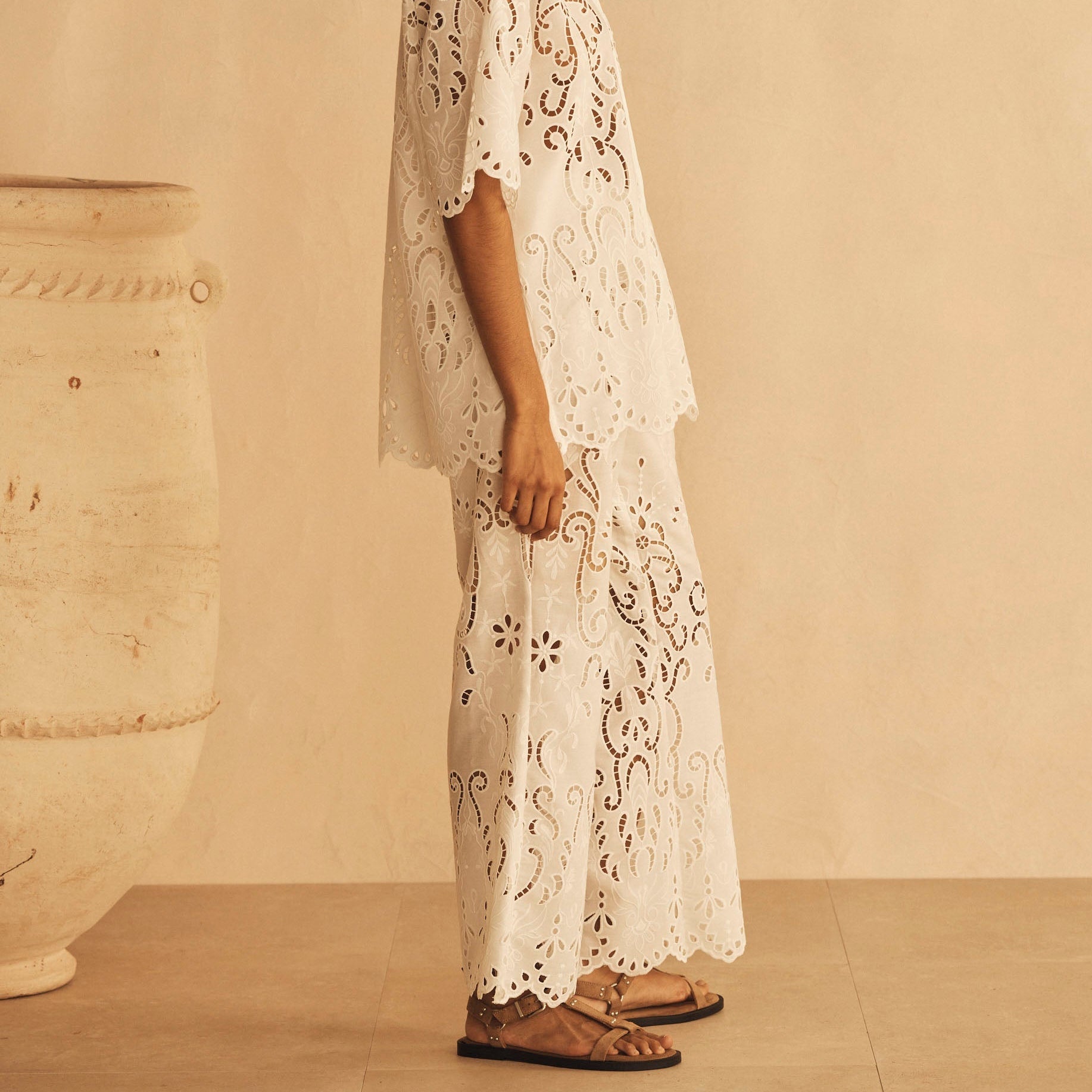 Lace Cropped Pant / Merletti – Home Goods Hardware